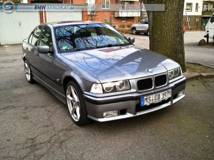 BMW e36L 320i ; Nun mit grauem Star(r) ... [ 3er BMW - E36 ] "Limousine ...
