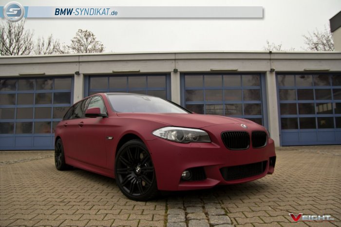 BMW 5er 535d Touring (F11): Cherry Red Matt Metallic von SchwabenFolia ...