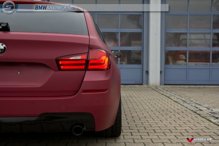 BMW 5er 535d Touring (F11): Cherry Red Matt Metallic von SchwabenFolia ...